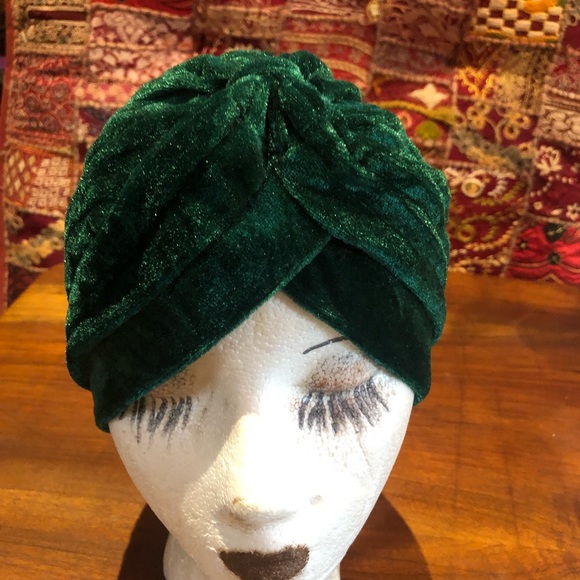 NEMESIS JEWELRY NYC | Accessories | Vintage Green Velvet Turbin Hat ...